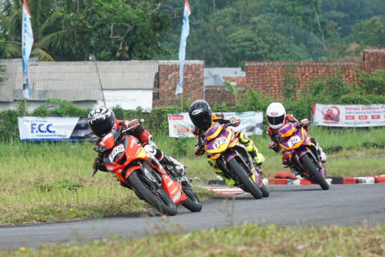 Honda Daya Jayadi Racing Team Cetak Prestasi di Astra Honda Dream Cup ...